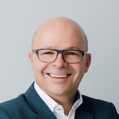 Simon Hauger wechselt am 01.01.2025 von SeibertLink zu SNP Schlawien ...